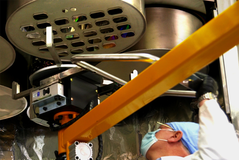 07 Coating Chamber - United Lens Company