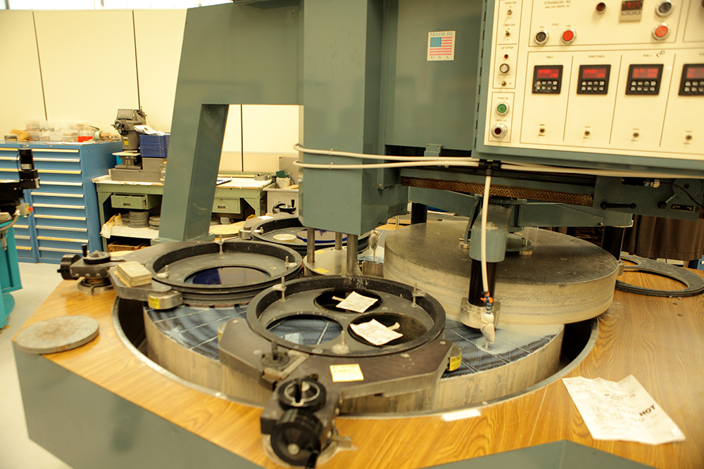 10 Grinding & Polishing - United Lens Company